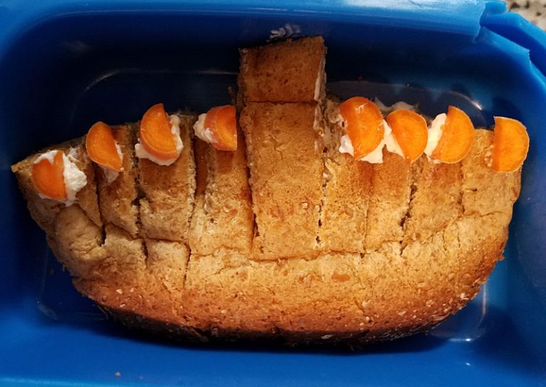 Chanukah Lunch - Bento Box - Jewish Moms & Crafters