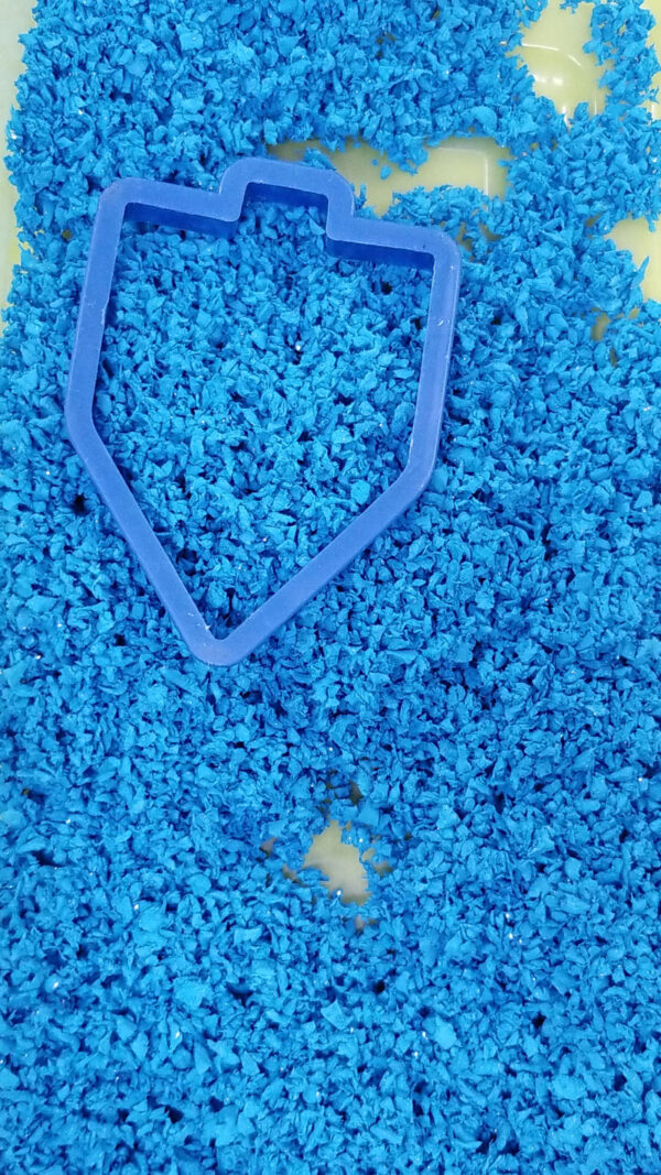 Preschool Activities for Hanukkah - Sensory bin - Jewish Moms & Crafters