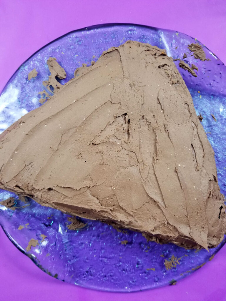 Purim Cake that's insanely easy to make! - Jewish Moms & Crafters