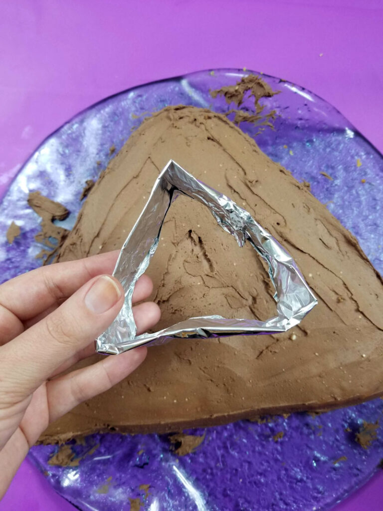 Purim Cake that's insanely easy to make! - Jewish Moms & Crafters
