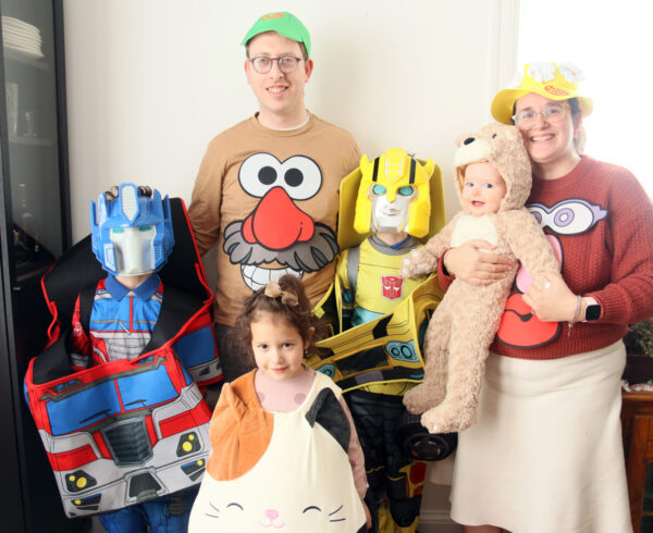 Costume Ideas for Purim - Jewish Moms & Crafters