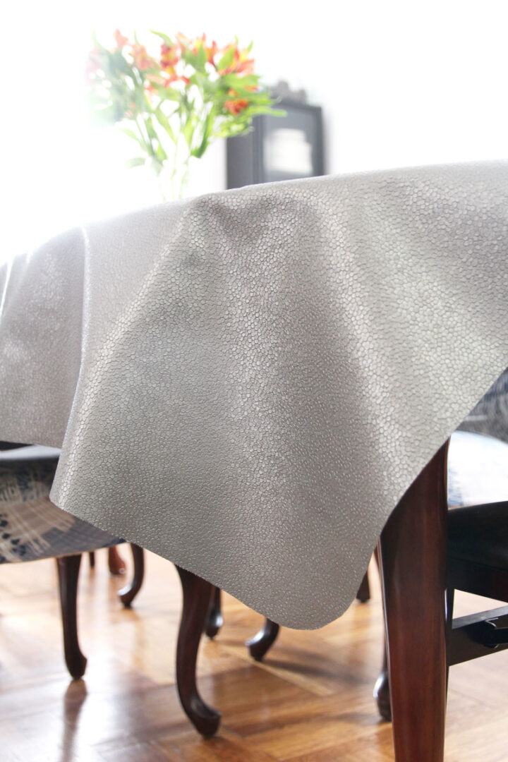 Faux Leather Tablecloth: DIY in Five Minutes from Yardage