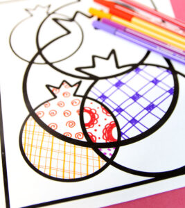 22+ Rosh Hashanah Crafts for Kids & Adults