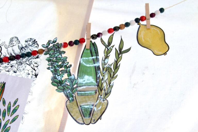 Lulav and Etrog Craft for Kids - Jewish Moms & Crafters