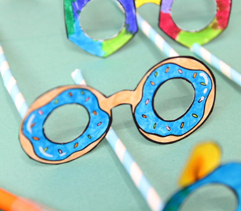 Paper Glasses Craft for Hanukkah - Jewish Moms & Crafters