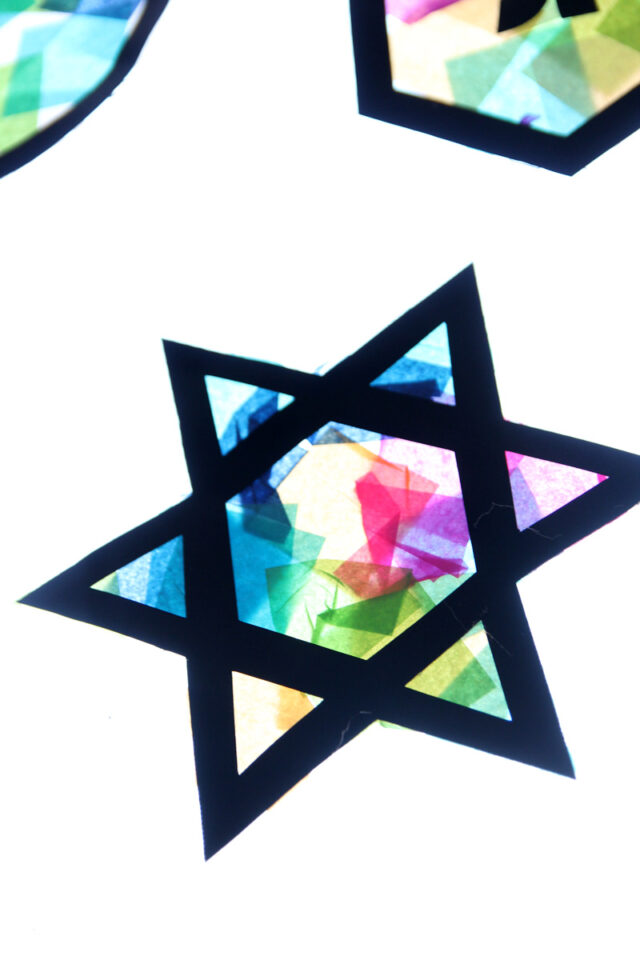 Hanukkah Suncatchers Craft for Toddlers and Preschool