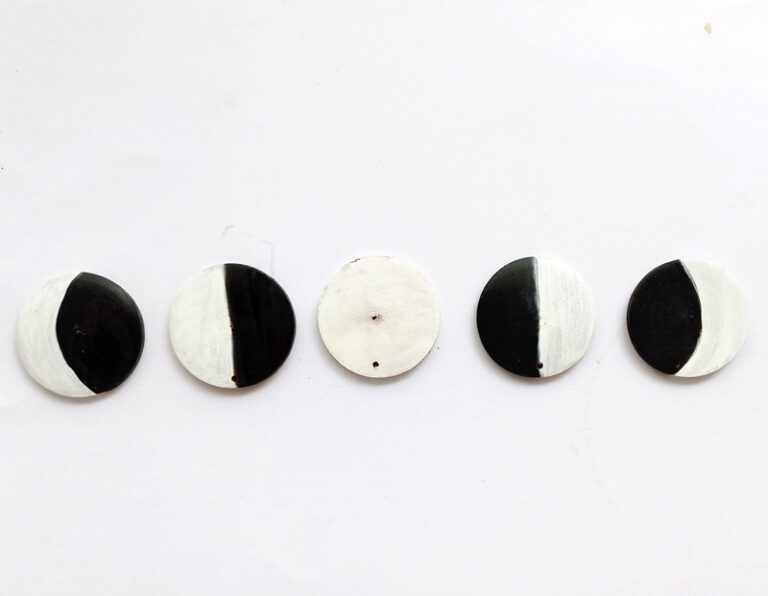 Moon Phase Craft - Jewish Moms & Crafters