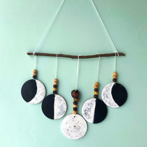 Moon Phase Craft - Jewish Moms & Crafters