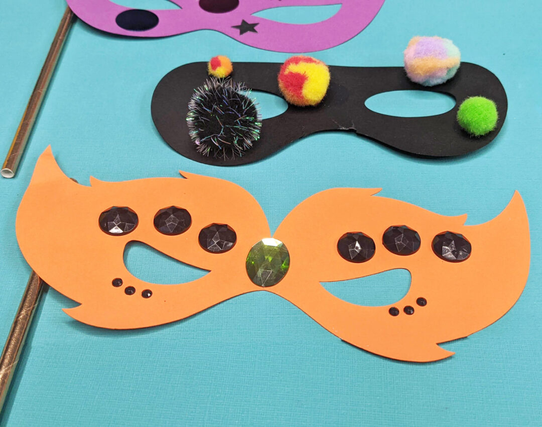 Purim Craft - Decorate Masks! - Jewish Moms & Crafters