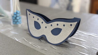 Purim Tablescape + Decoration Ideas - Jewish Moms & Crafters