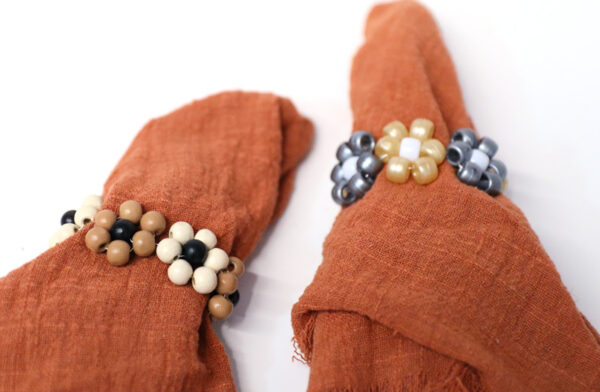 DIY Flower Napkin Rings - Jewish Moms & Crafters
