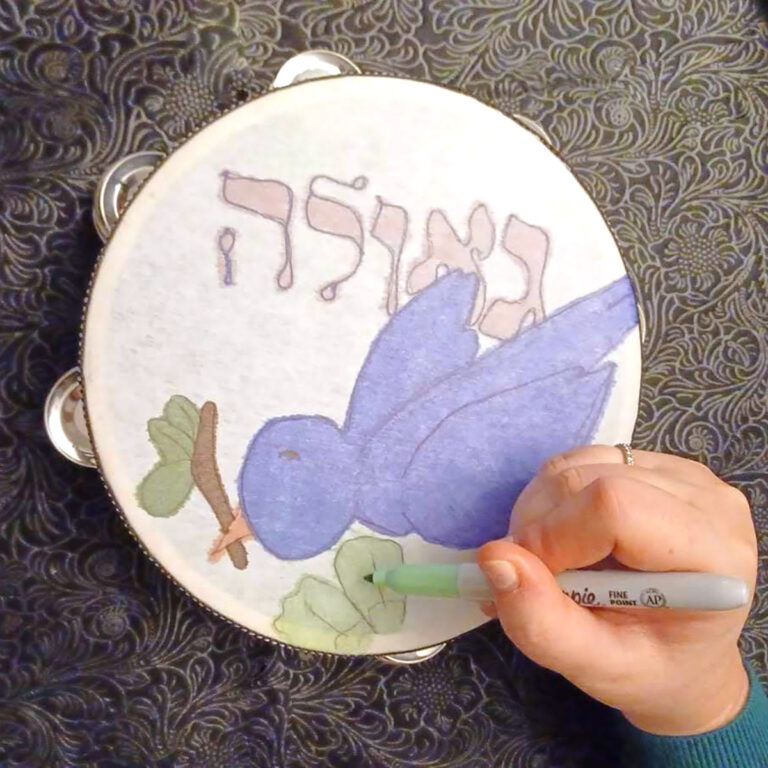 Miriam's Tambourine Craft - Parshat Beshalach - Jewish Moms & Crafters