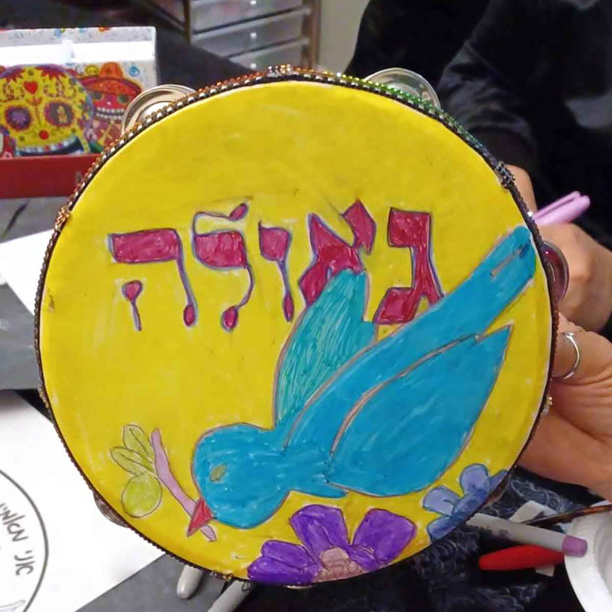Miriam's Tambourine Craft - Parshat Beshalach - Jewish Moms & Crafters