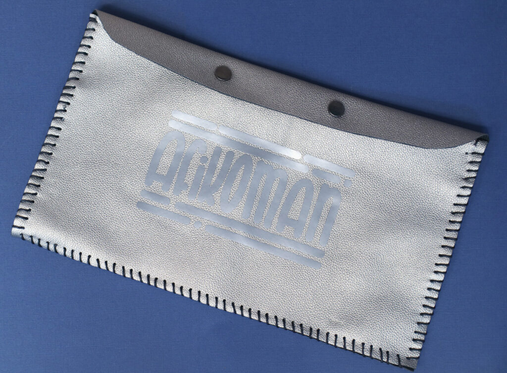 DIY Afikoman Bag from Faux Leather + FREE SVG - Jewish Moms & Crafters