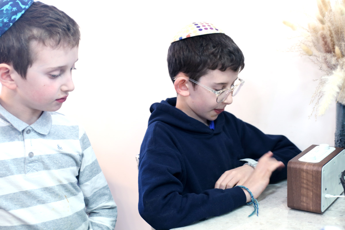 Afikoman Gift Ideas - Jewish Moms & Crafters