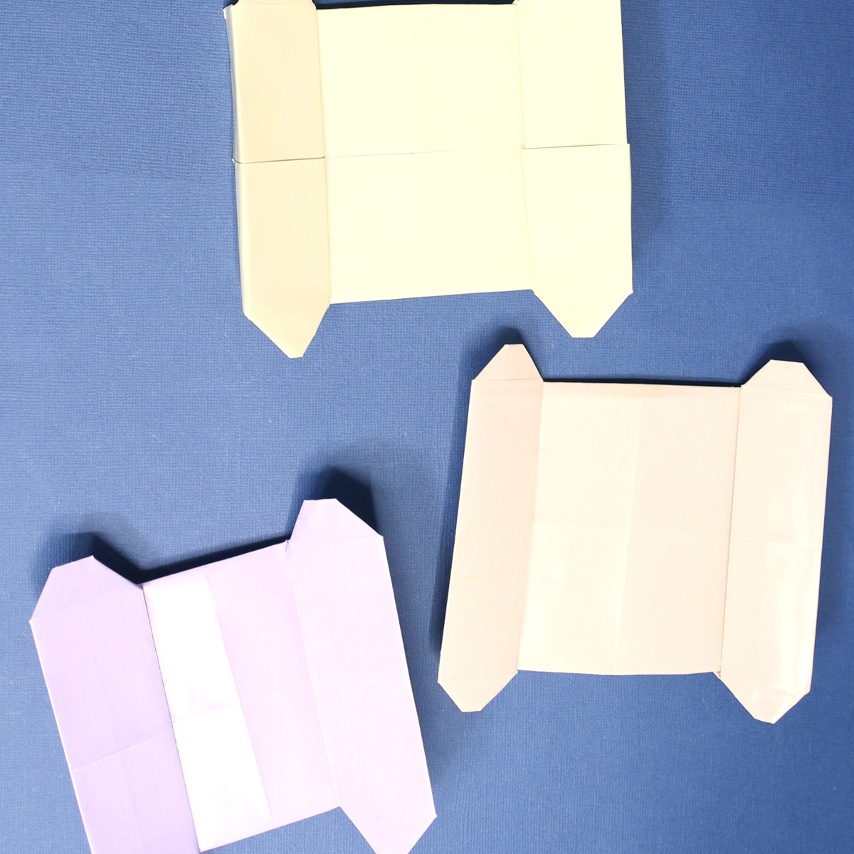 How to Fold an Origami Torah Scroll - Jewish Moms & Crafters