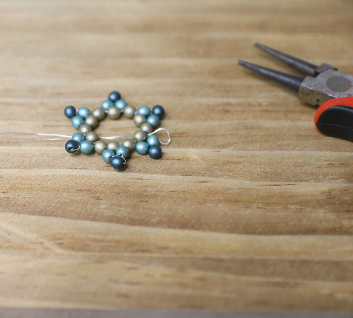 Star Of David Pendant Beading Tutorial - Jewish Moms & Crafters