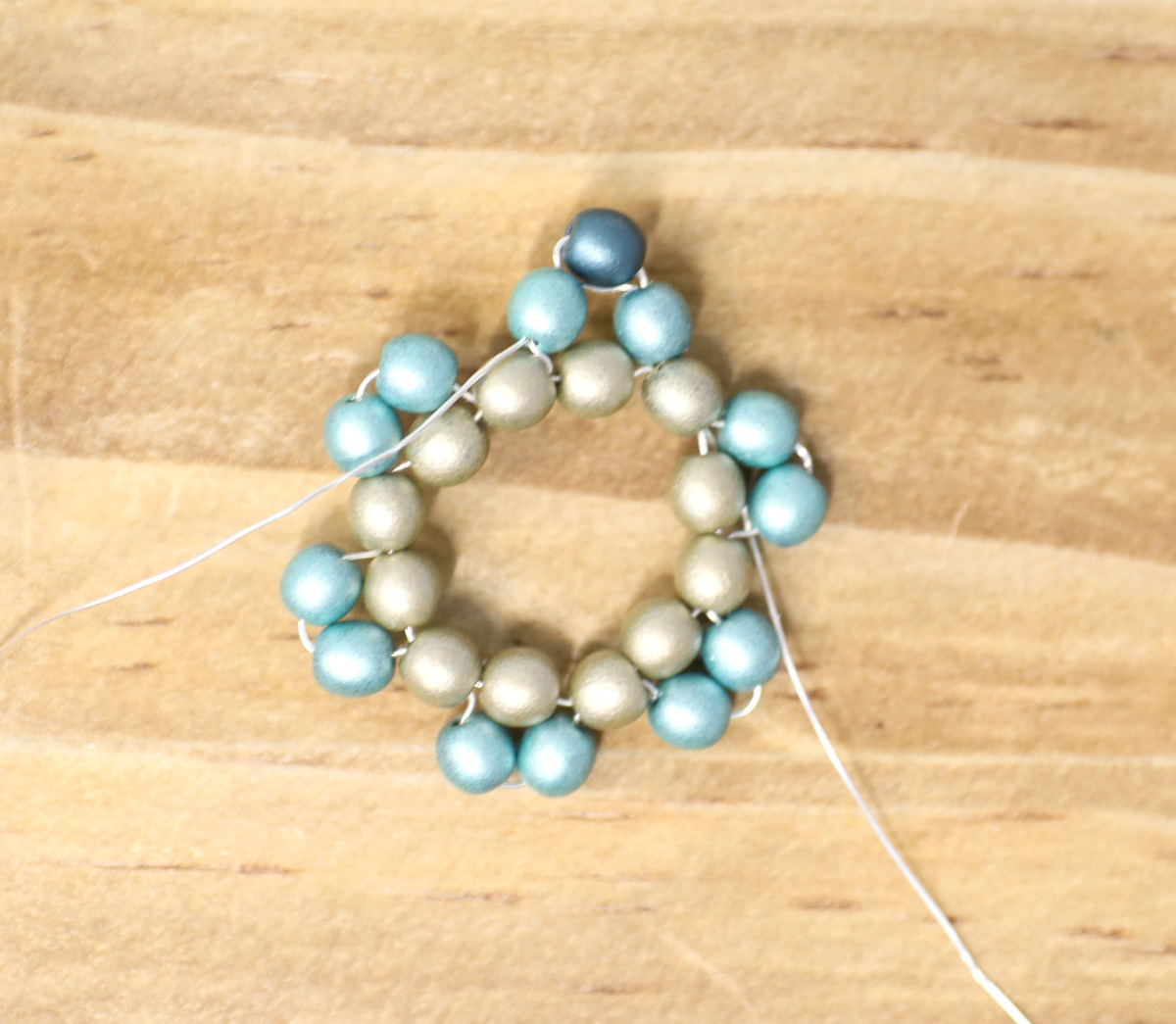 Star Of David Pendant Beading Tutorial - Jewish Moms & Crafters