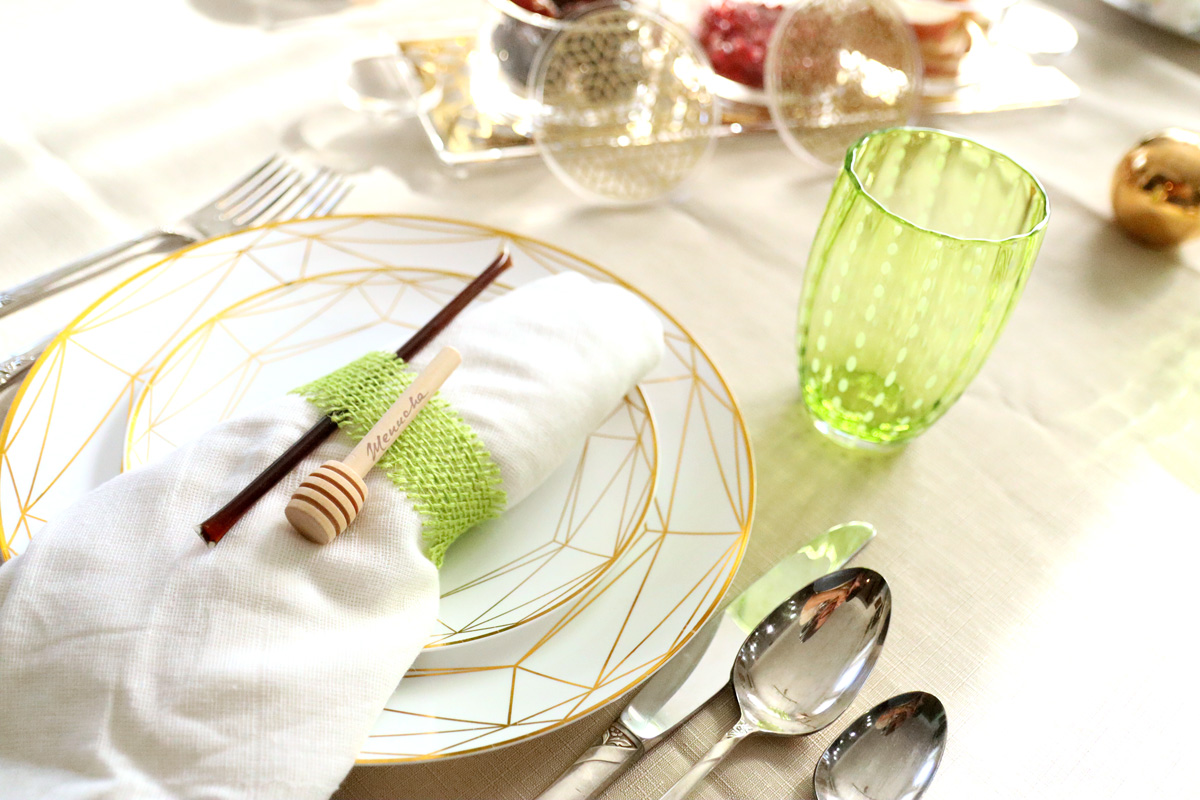 Rosh Hashanah Tablescape - Decor & Gift Ideas! - Jewish Moms & Crafters