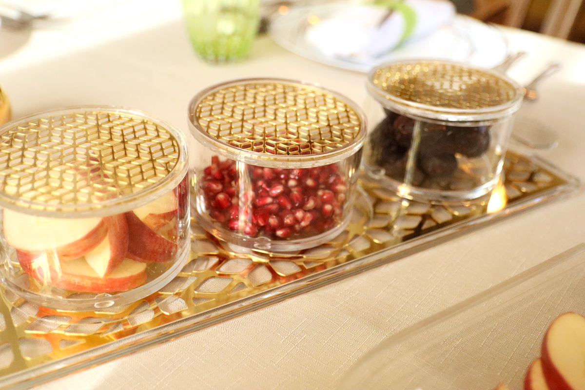 Rosh Hashanah Tablescape - Decor & Gift Ideas! - Jewish Moms & Crafters