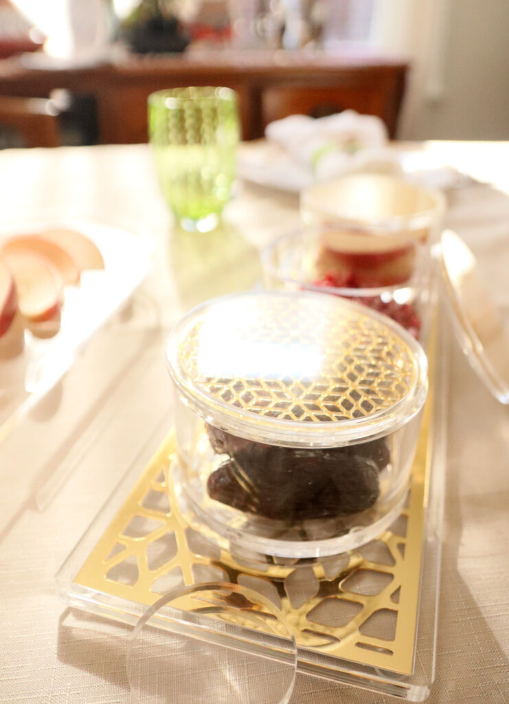 Rosh Hashanah Tablescape - Decor & Gift Ideas! - Jewish Moms & Crafters