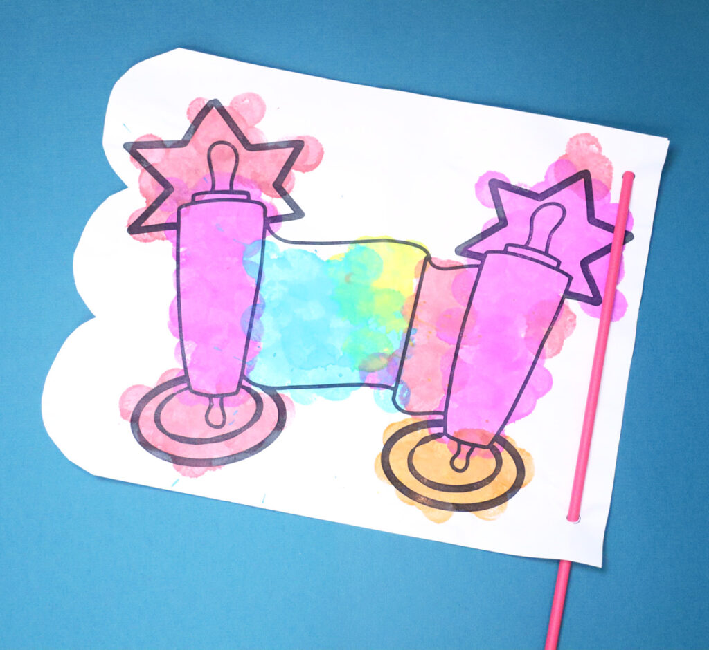 Hanukkah Menorah Crown Craft - Free Printable - Jewish Moms & Crafters