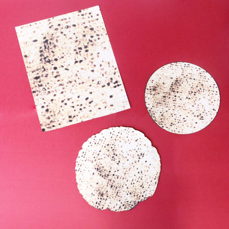 Matzah Print Paper - Free Printables! - Jewish Moms & Crafters