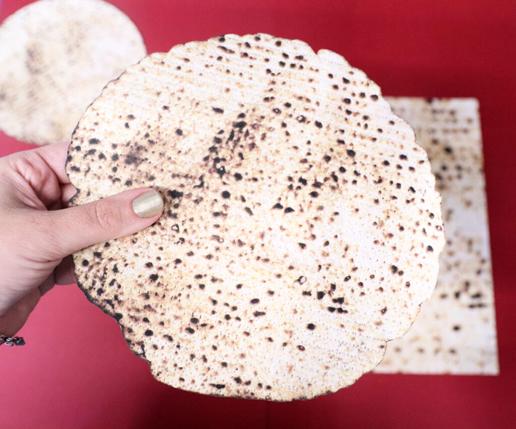 Matzah Print Paper - Free Printables! - Jewish Moms & Crafters