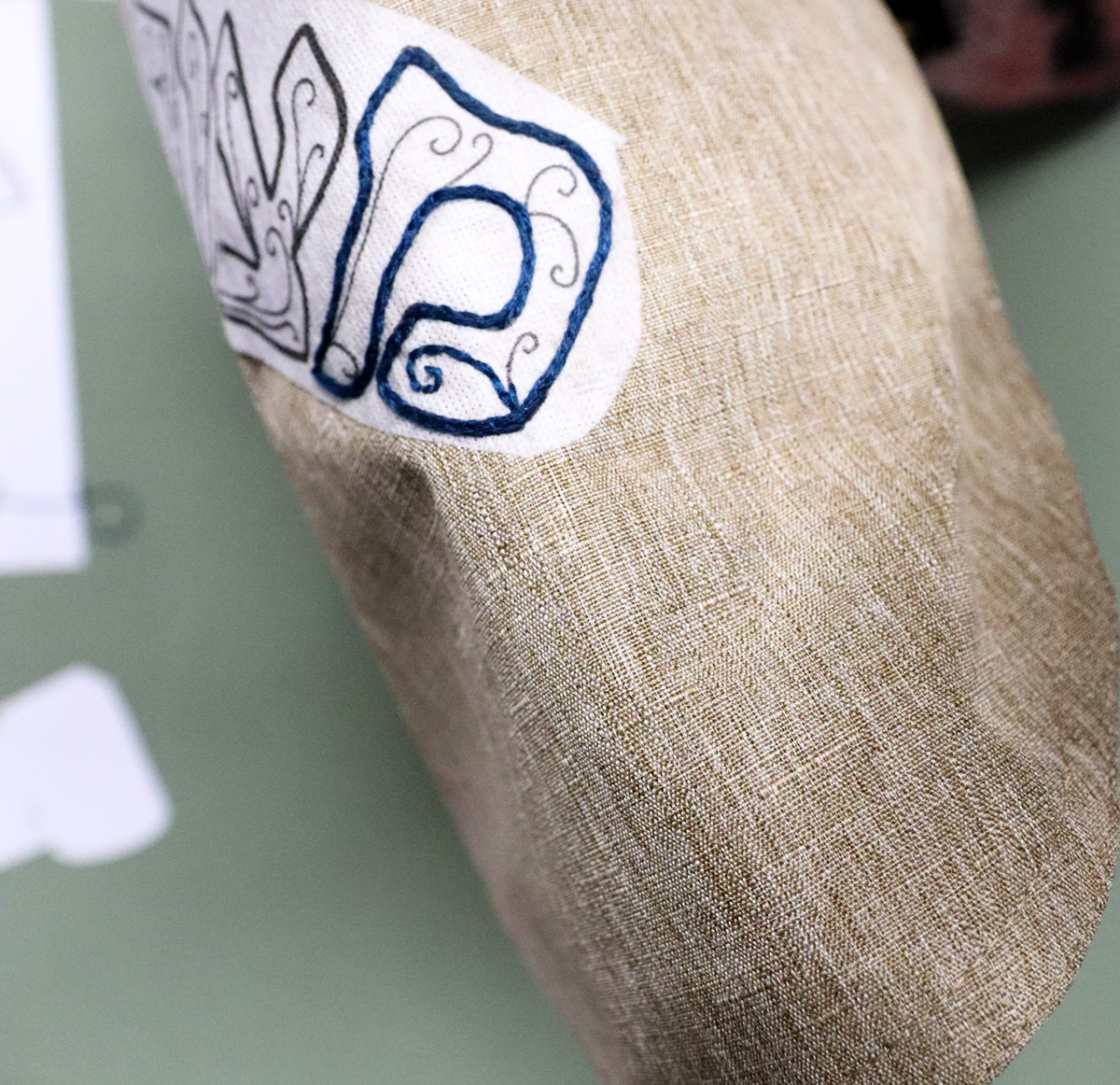 DIY Embroidered Matzah Cover Craft - Free pattern - Jewish Moms & Crafters