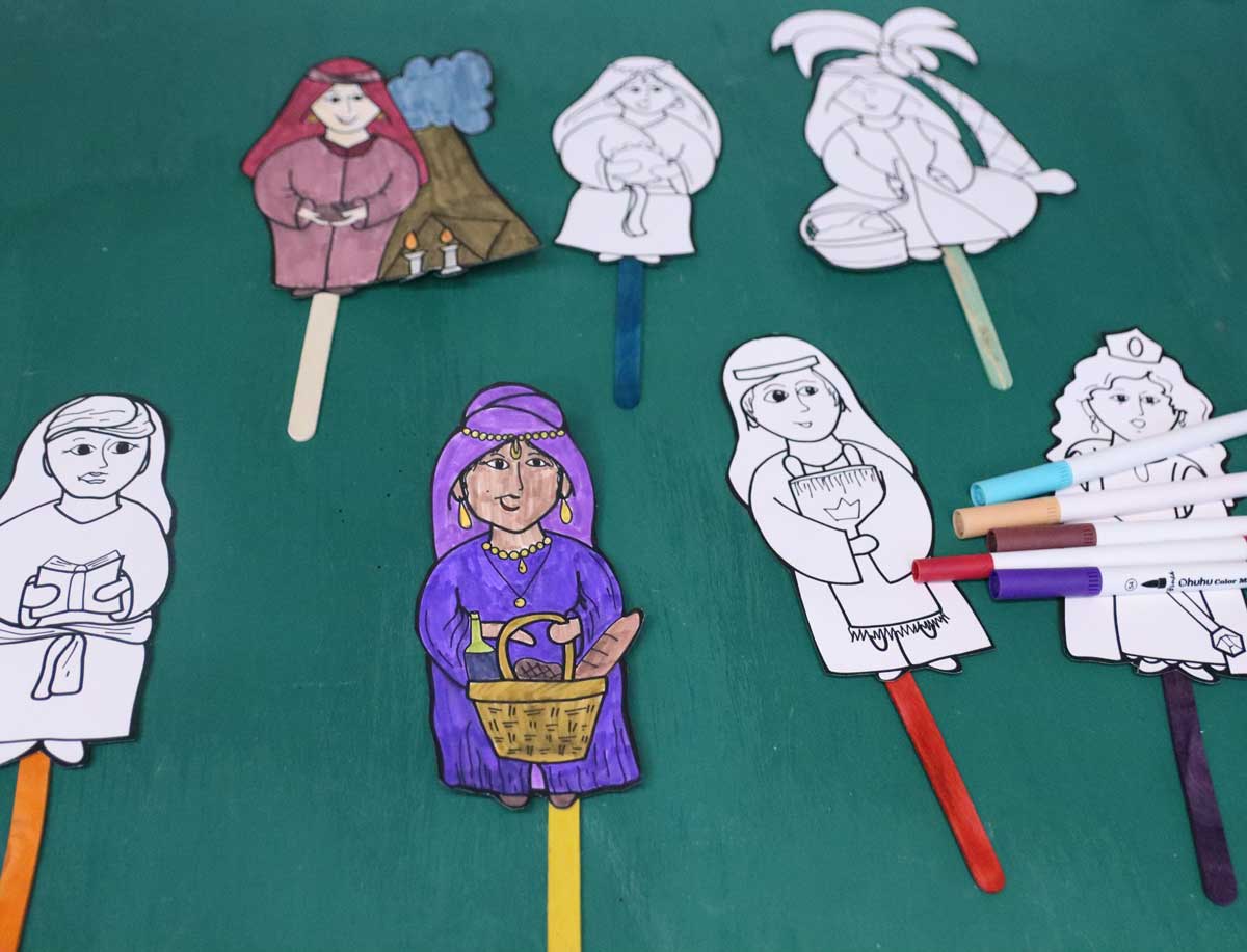 Neviot Puppets - The 7 Prophetesses Craft for Kids