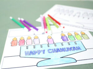 Hanukkah Menorah Crown Craft - Free Printable - Jewish Moms & Crafters