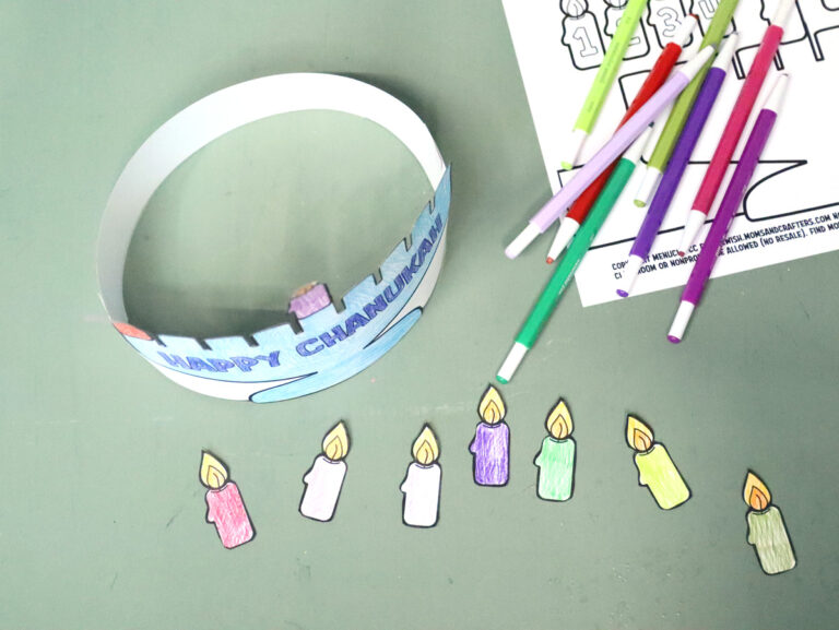 Hanukkah Menorah Crown Craft - Free Printable - Jewish Moms & Crafters