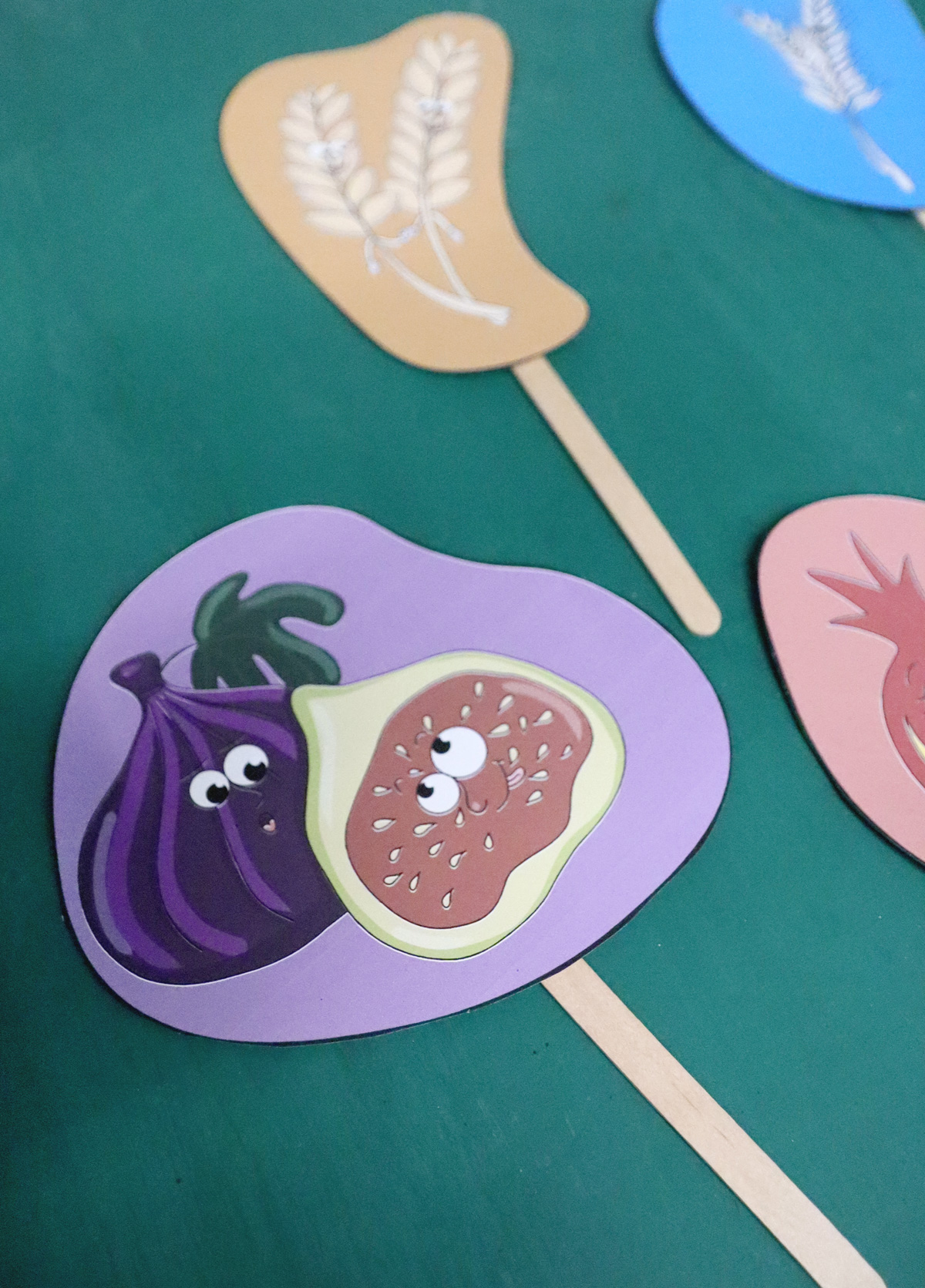 Shivat Haminim Puppets Craft (Perfect for Tu B'Shvat) - Jewish Moms ...