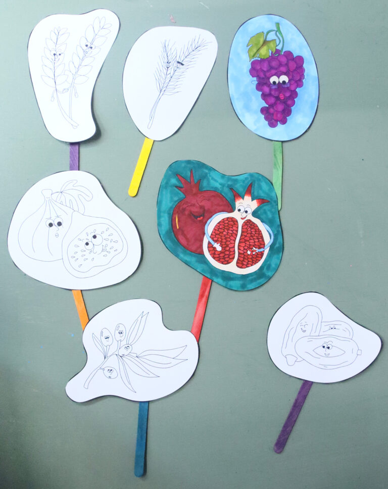 Shivat Haminim Puppets Craft (Perfect for Tu B'Shvat) - Jewish Moms ...