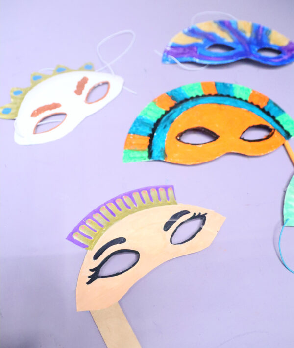 Paper Plate Masks for Purim - Jewish Moms & Crafters